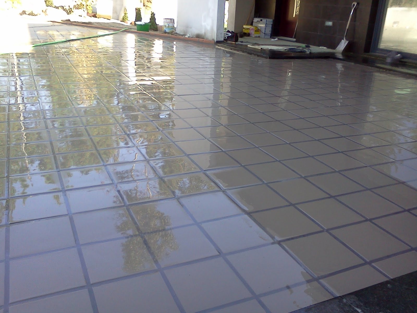 Calçadas A.P.A: BETUME NAS JUNTAS