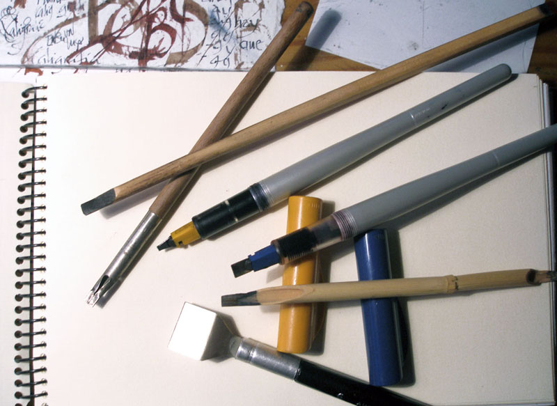 Artimañas: PLUMAS PARA CALIGRAFÍA Y DIBUJO - Estilográficas y plumillas
