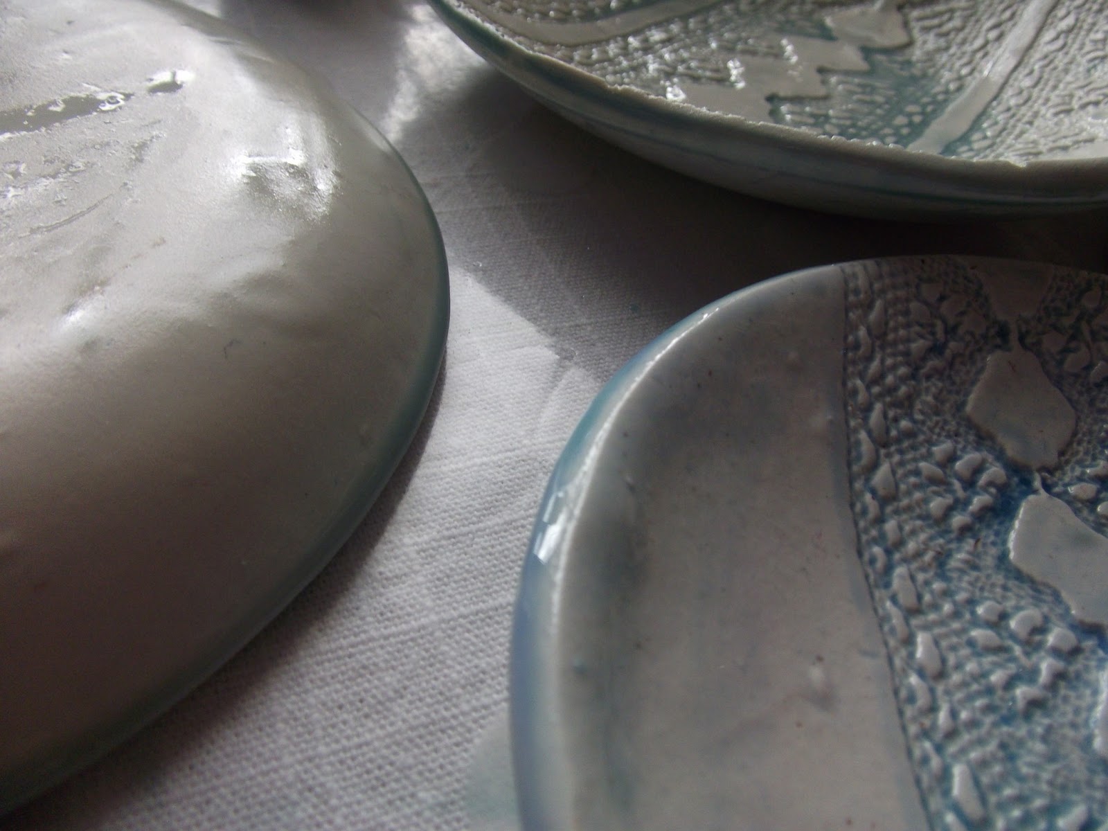 nostalgiecat: DIY lace print plates: Glazing
