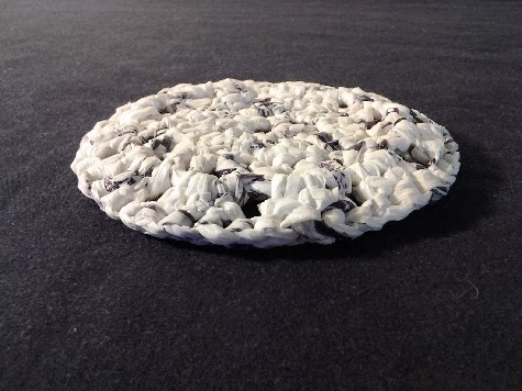 Free Pattern and Tutorial: "Fmelted Plarn" coasters