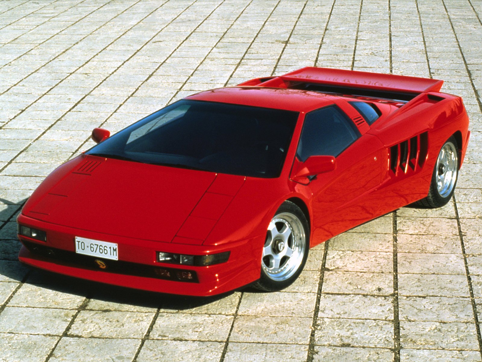 Wallpapers of beautiful cars: Cizeta-Moroder V16T (or Cizeta V16T)