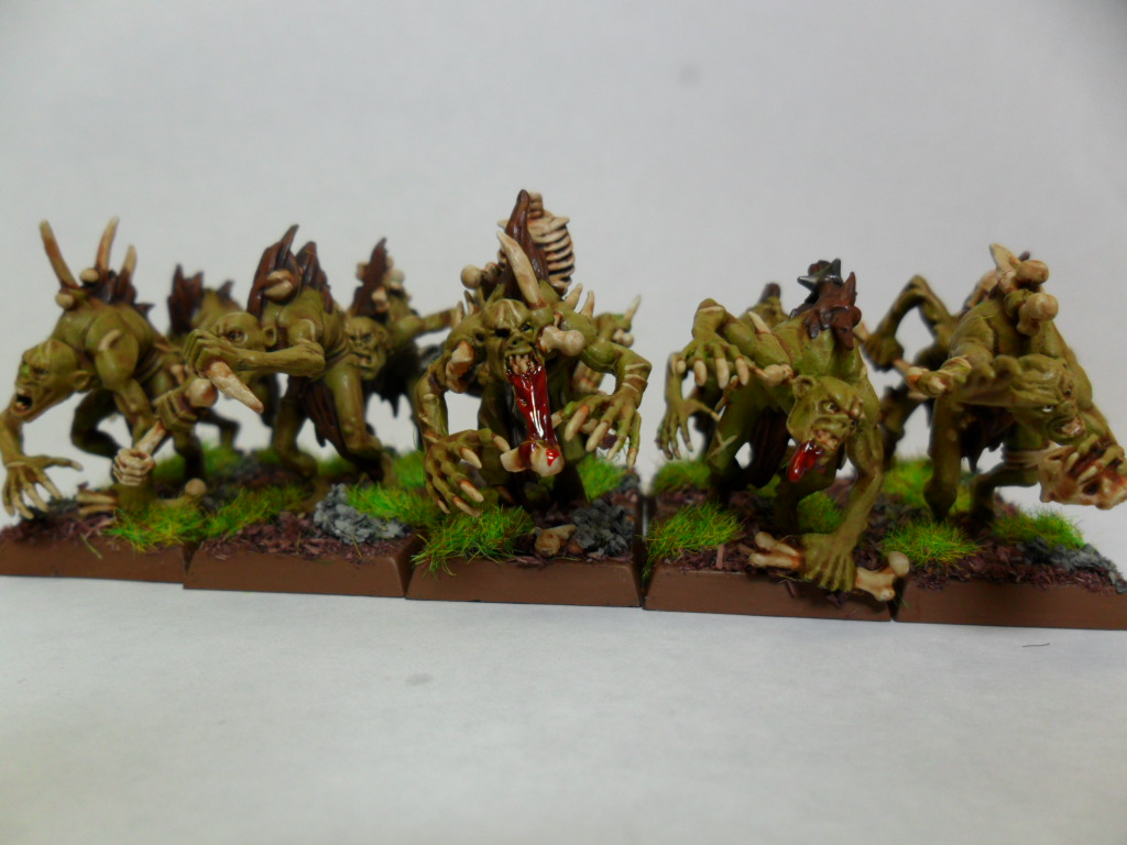 Warpstone Painting: Vampire Counts: 10 Crypt Ghouls - Painted New/Based