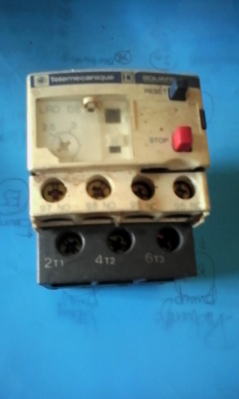 Ilmu Tehnik Kelistrikan: cara kerja sakelar termis dan cara penggunaanya