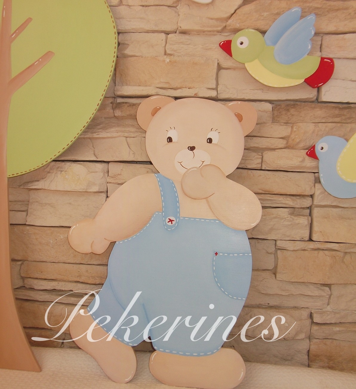 Decoración Infantil Pekerines: SILUETAS DE MADERA OSITO EN EL BOSQUE