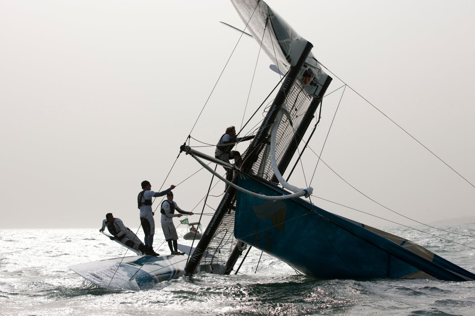 SailRaceWin: Extreme 40: Capsize Images from Qingdao