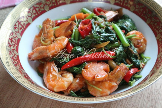 Sayur Bayam Goreng Dengan Udang - Azie Kitchen