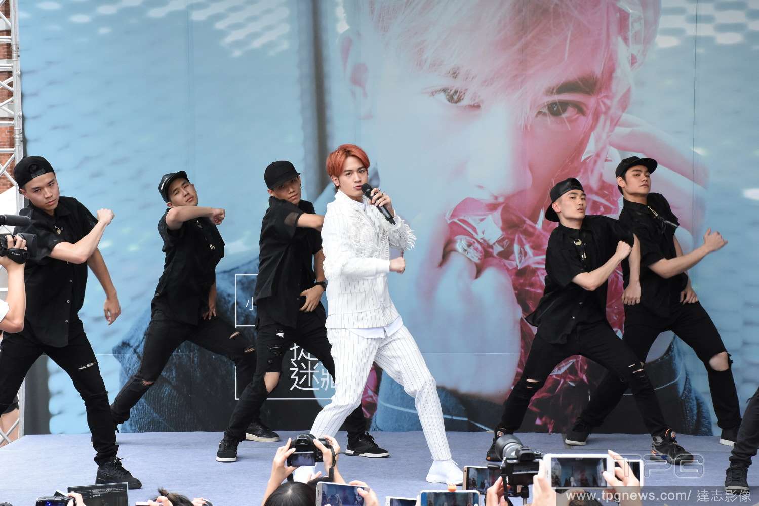 MAN 1 ASIA: Ben Wu Is Handsome No. 1