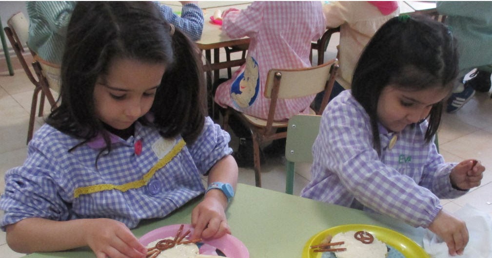 Aula de Leiro: PARA MERENDAR… ¡UN POEMA DE MANUEL MARÍA!