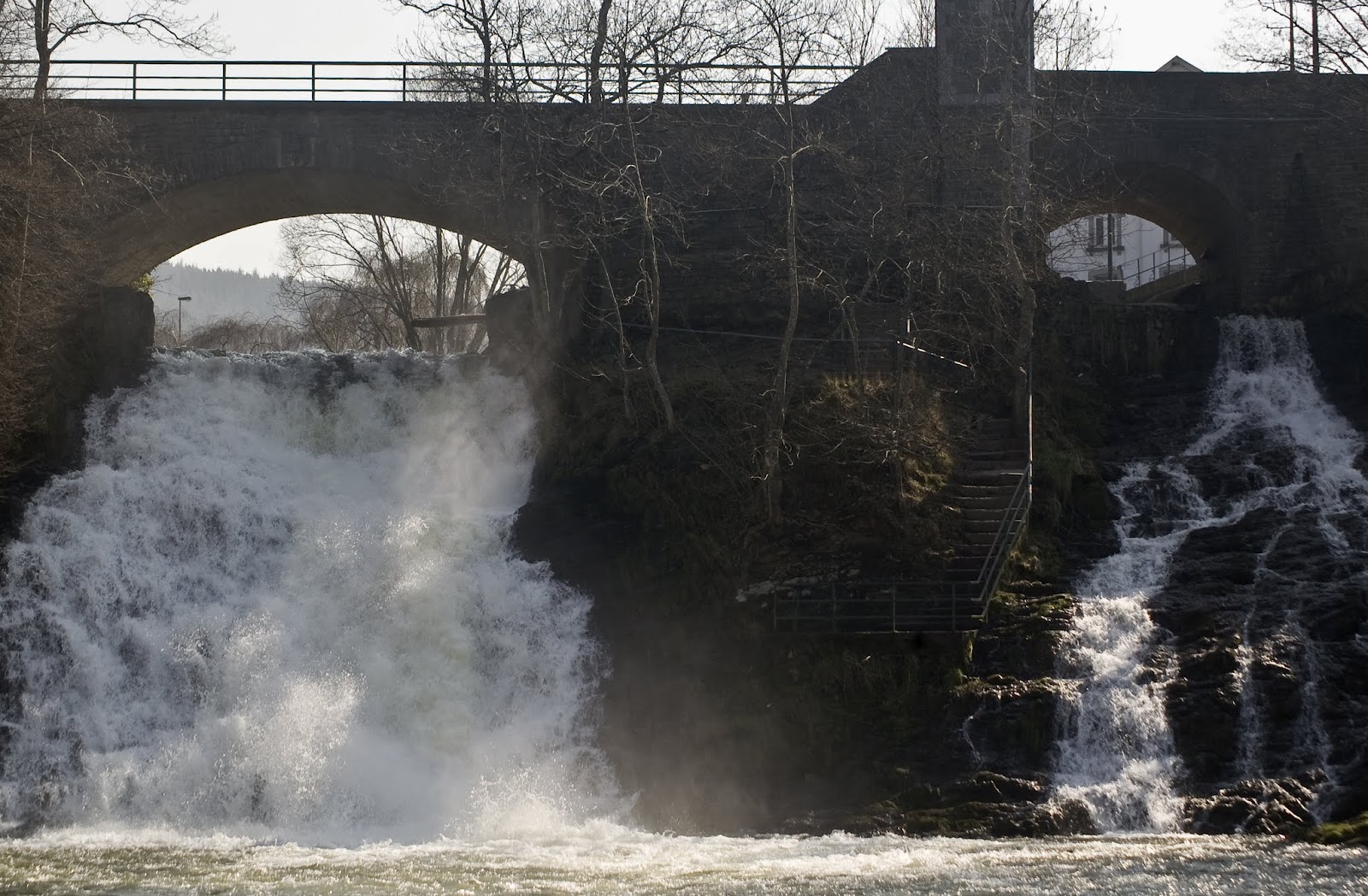Het Mirageteam: De watervallen van Coo