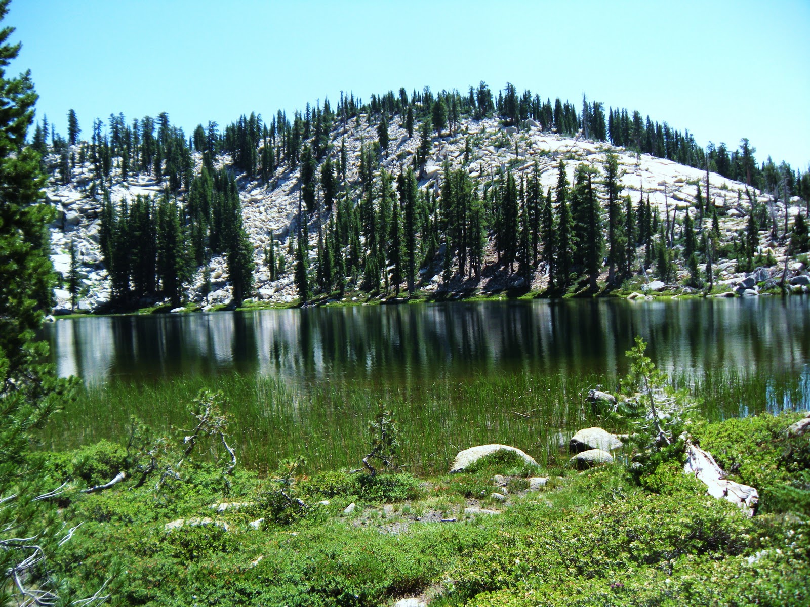 Peachy Hiker: Desolation Wilderness Grouse Lake