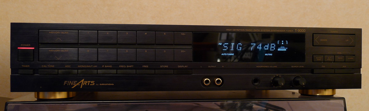 Audiotronik: Tuner GRUNDIG T-9000 Fine Arts