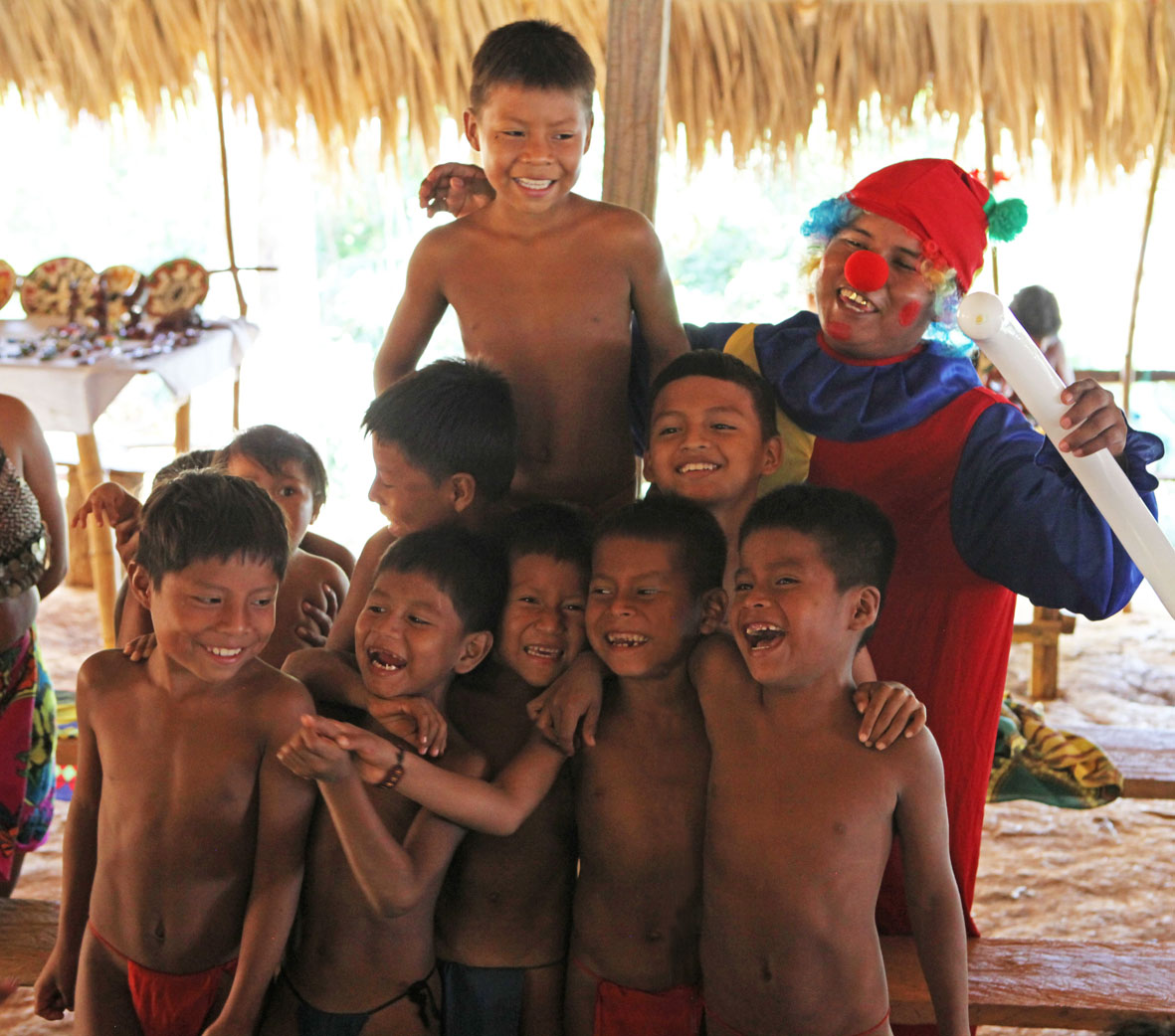 jennifer moloney photography: Childrens Party for the Embera Tribe