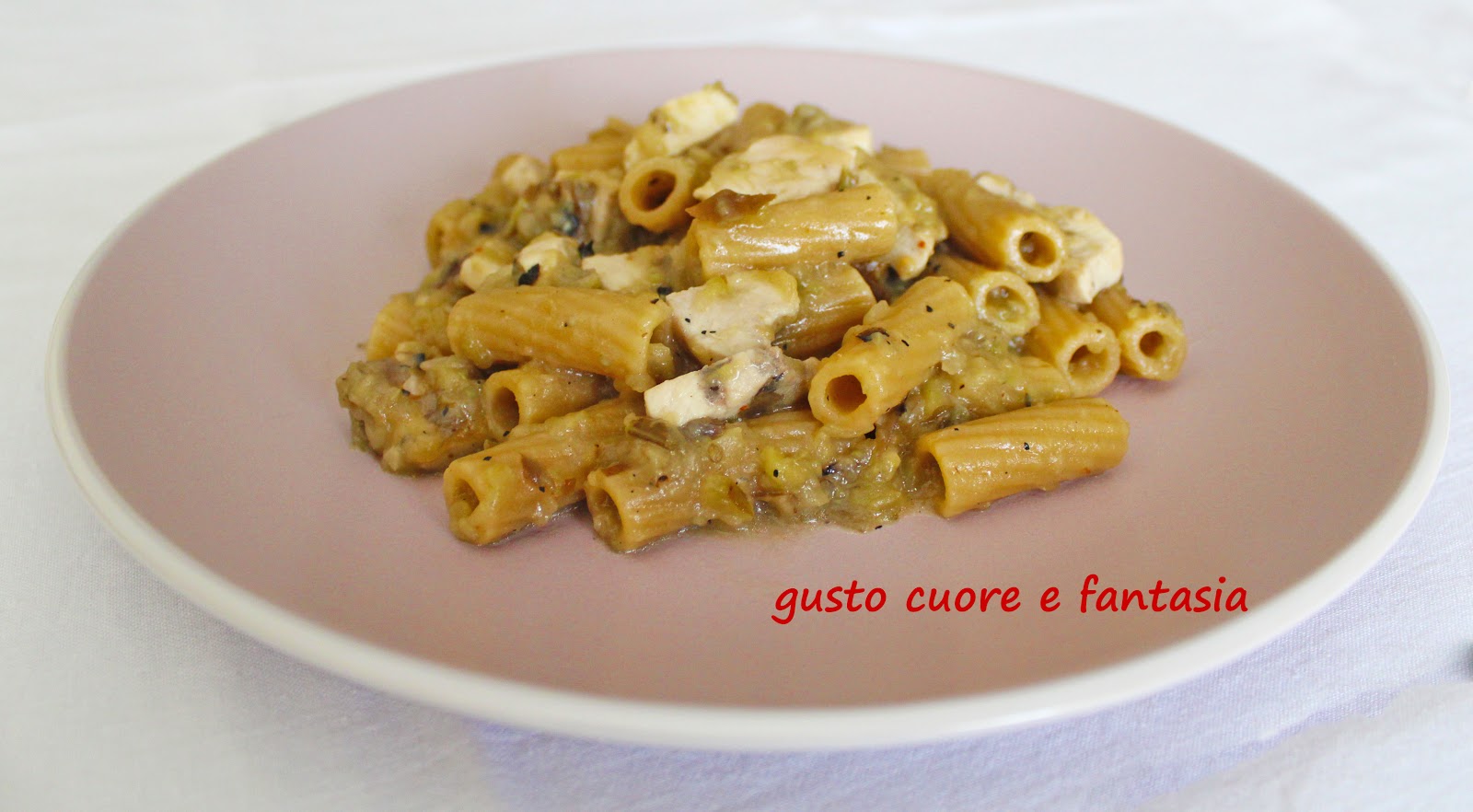 Rigatoni di orzo e farro con pesce spada e melanzane - Gusto Cuore e ...