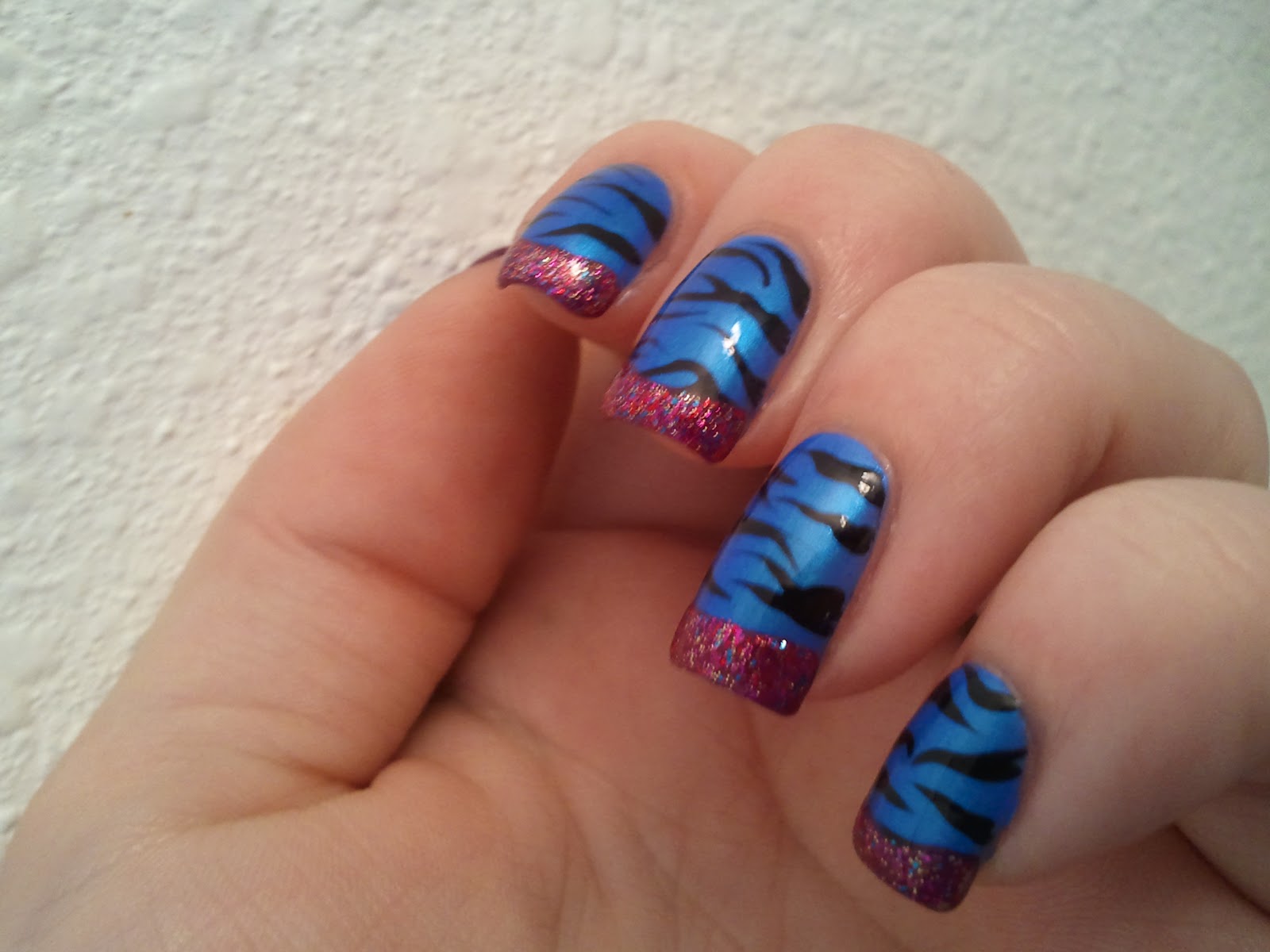 Wickless & Polished!: Tiger Striped Pink Tips