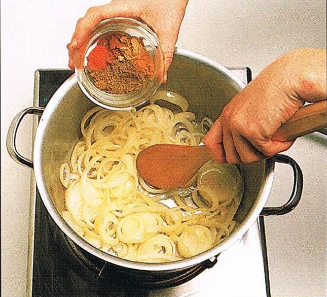 Curry: Mogul-style beef