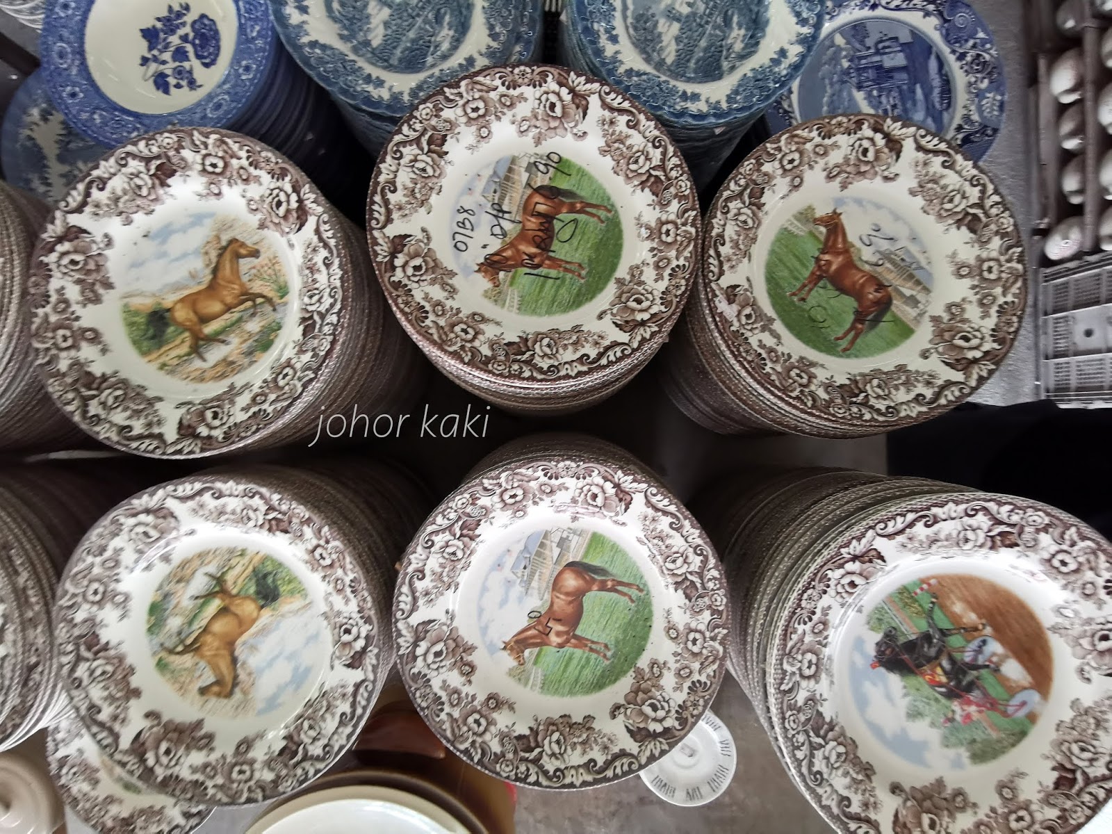 Claytan Ceramics Factory Store @ Ayer Hitam Johor. Almost Perfect ...