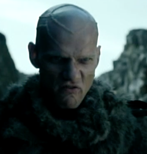 Nik at Nite: Game of Thrones 4.01: Two Swords