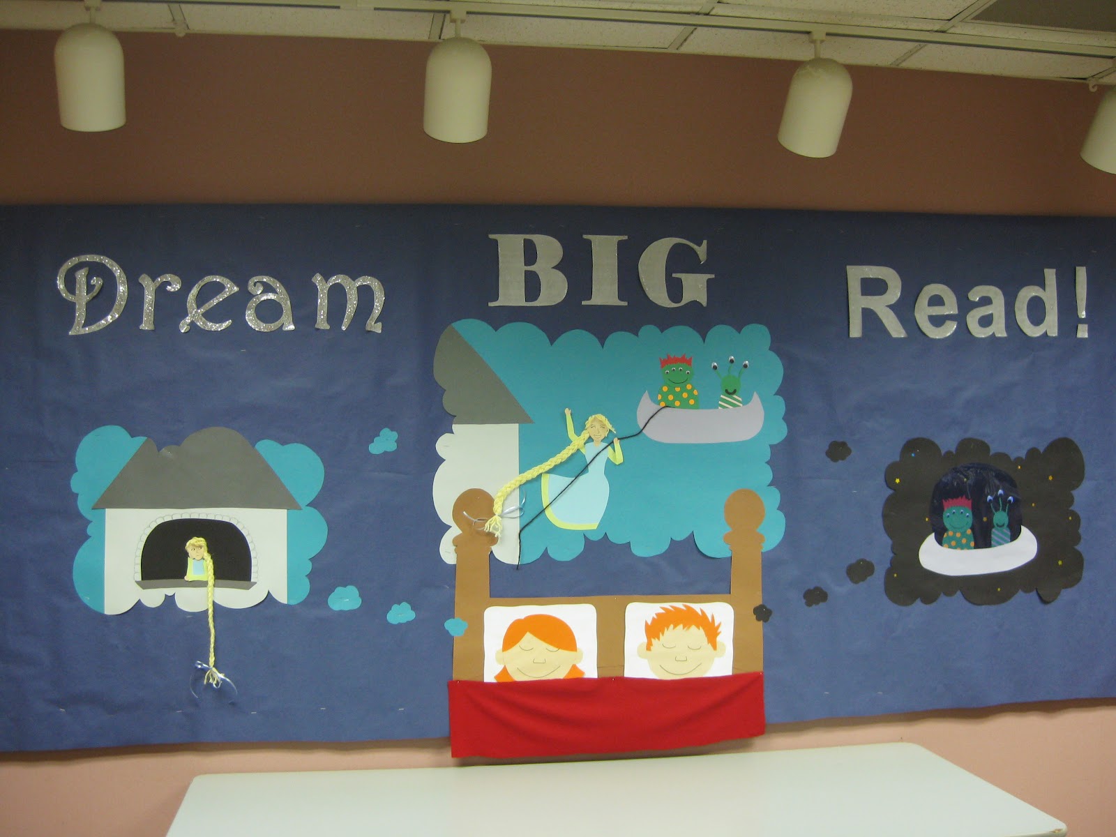 Spectacular Story Time: Hello!