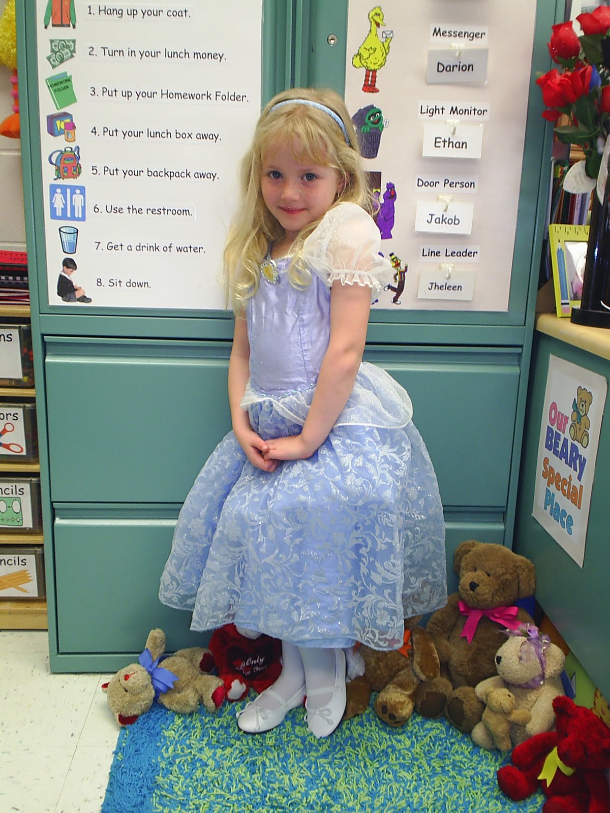 Mrs. Doiron's Kindergarten Class: BOOK CHARACTER DRESS-UP DAY