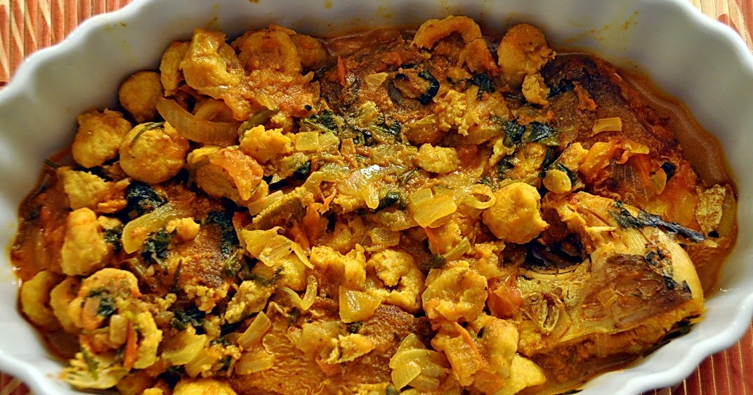 Bengali Recipe: Daaler Borai Rupchanda Maach (Pomfret Curry With Fritters)