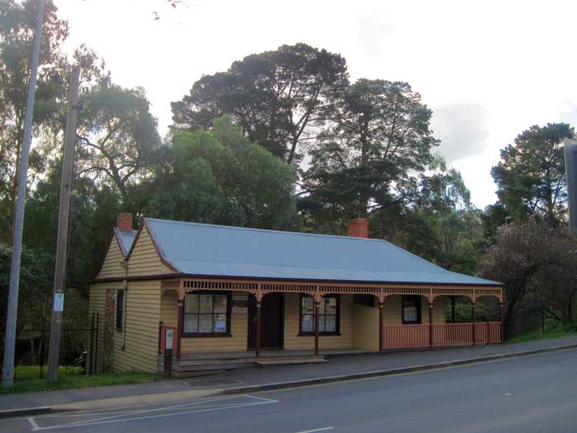 Doncaster Templestowe Historical Society: Warrandyte Post Office