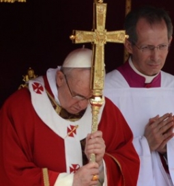 Da Mihi Animas: Pope Francis: Approach mystery of the Cross with prayer ...