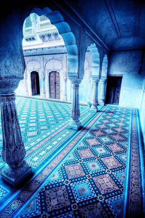 Victoria Craven: Take Me Away : Morocco