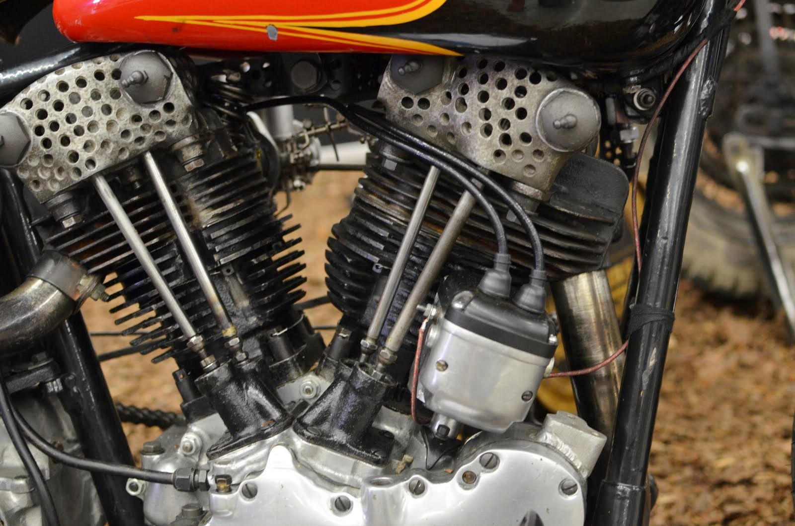 VARDHALLA INC: 1938 Dual Carb Knucklehead Racer