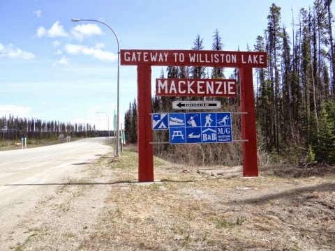 Walkabout With Wheels Blog: The Visitor Center Near Mackenzie, British ...