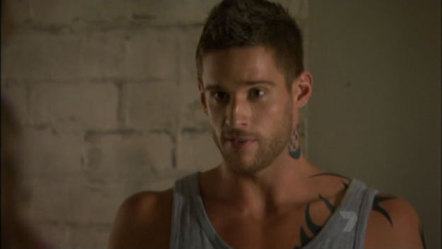 We Love Tattooed Hunks: Dan Ewing