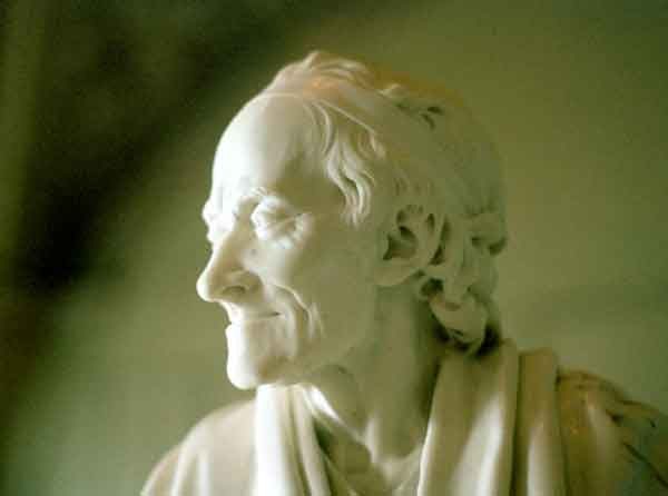 Волтер: За Лекарите | Последни новини от "Интервю"