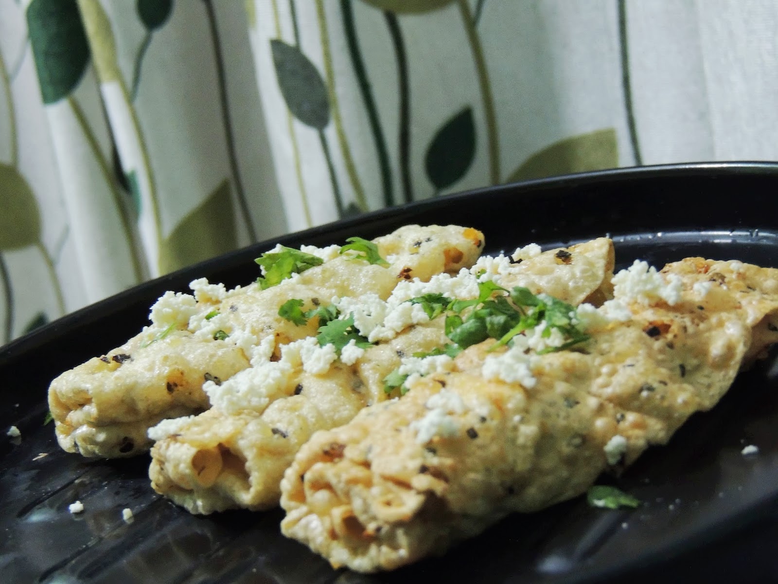 Niketakitchen: Aalu Papad Roll