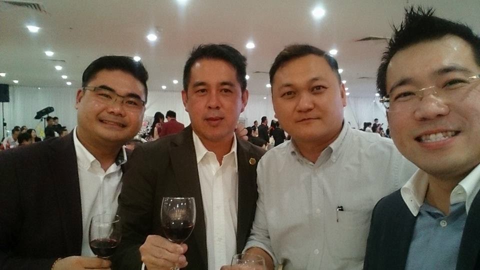 Creating We - Benson Wong With Who?: Benson Wong pic with Dato Tony ...