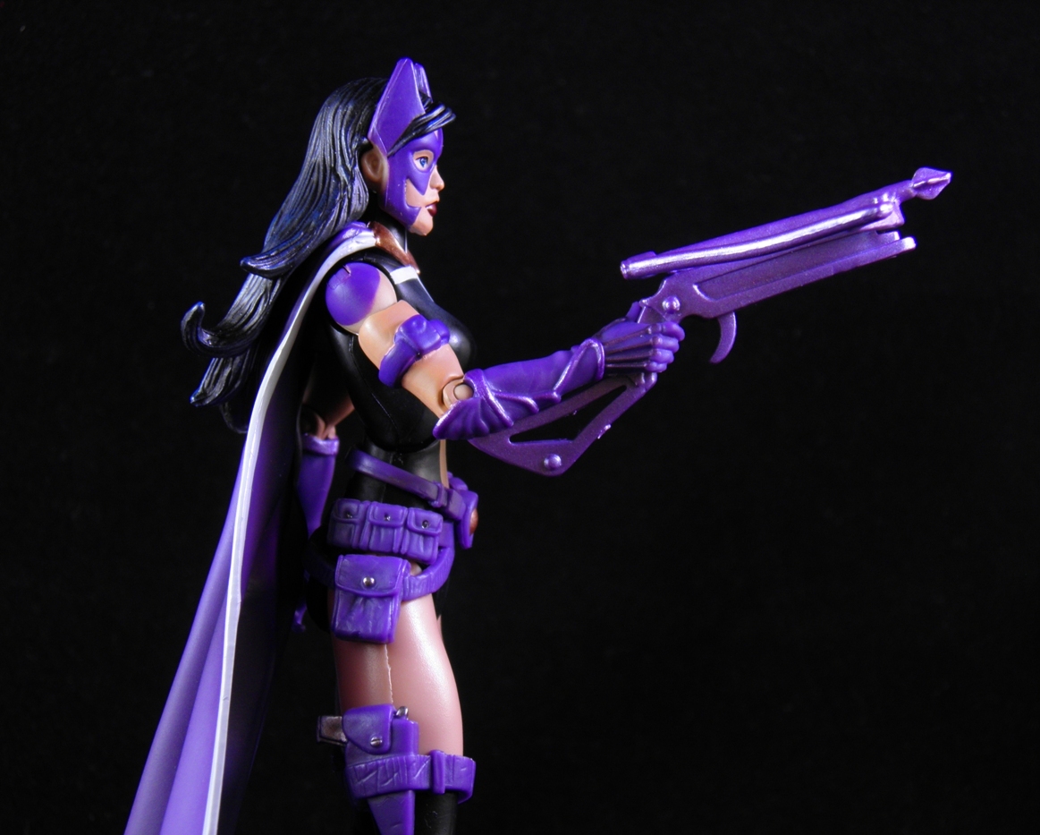 She's Fantastic: DC Universe Signature Series HUNTRESS!
