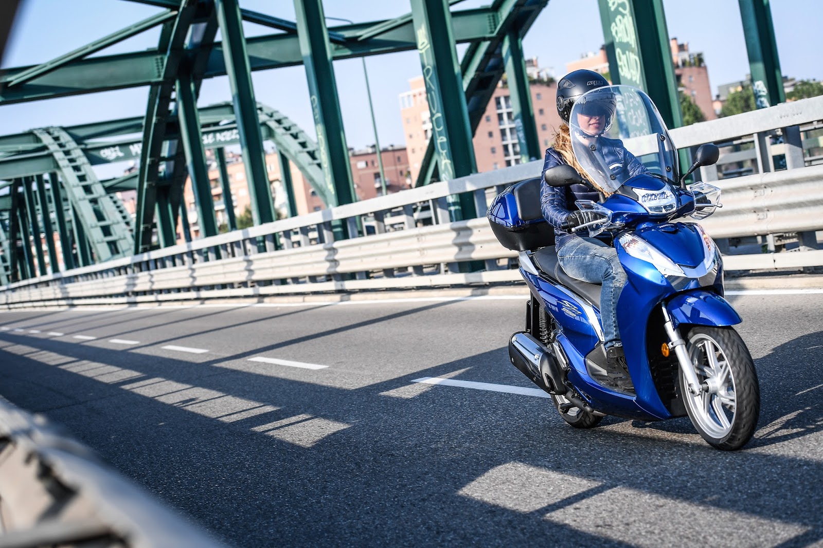 Vaune Phan: Taiwan: The All New Pirelli Diablo Rosso Scooter & Angel ...