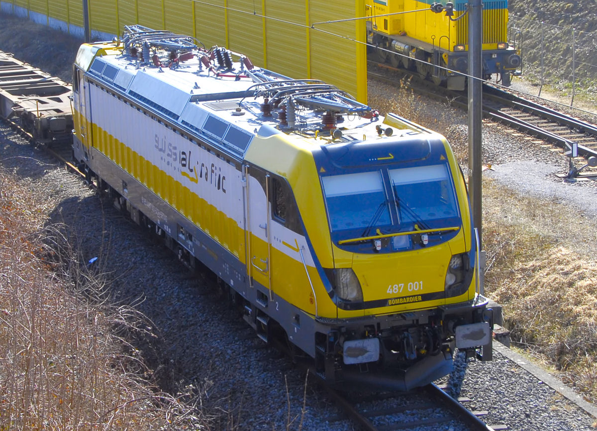 Oeffentliche Verkehrsmittel : BOM­BARDIER TRAXX AC LastMile-Lokomotive ...