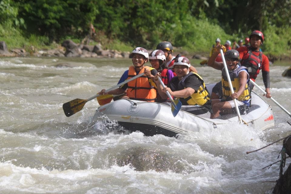 Arung Jeram Elo Progo Rafting di Magelang ~ Lensa Pelancong
