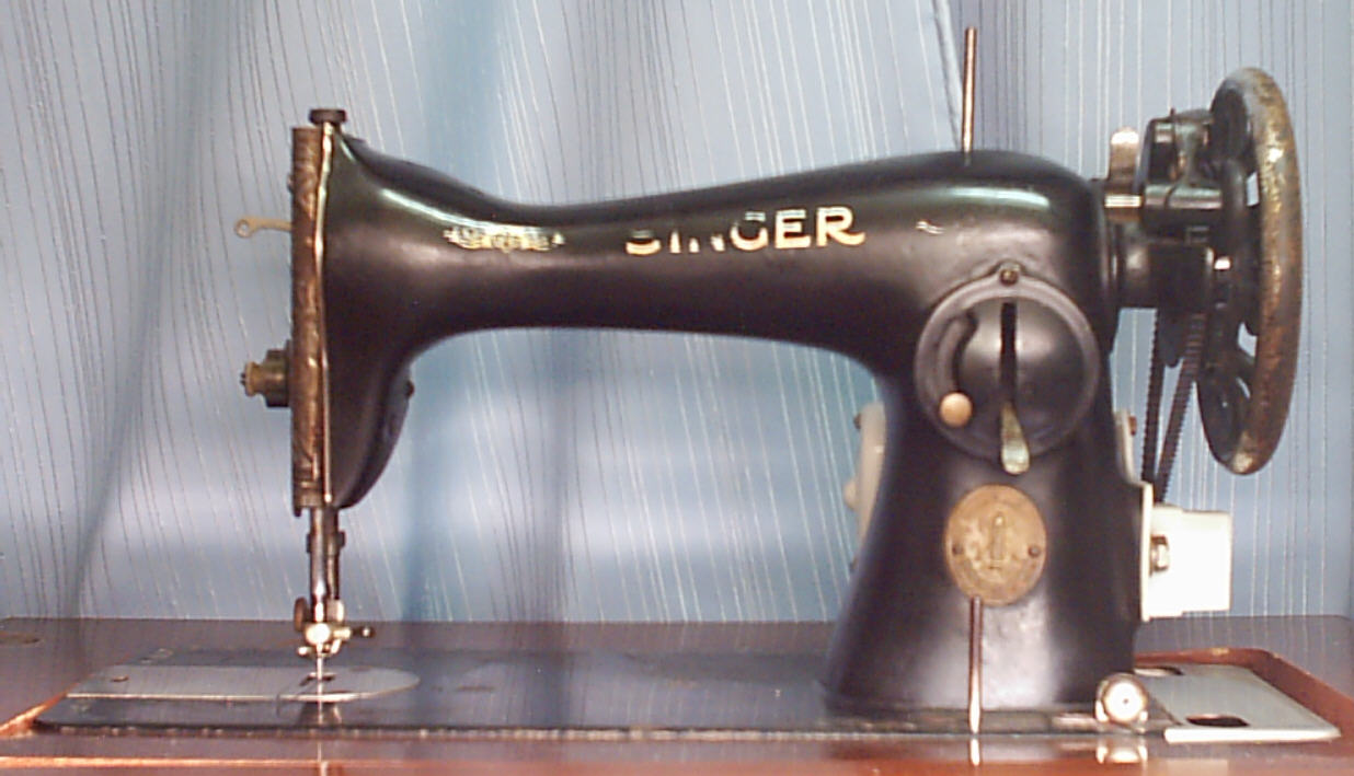 ANTIGÜEDADES URBANAS: Una Singer con historia