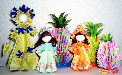 AB: Boneka dari kertas