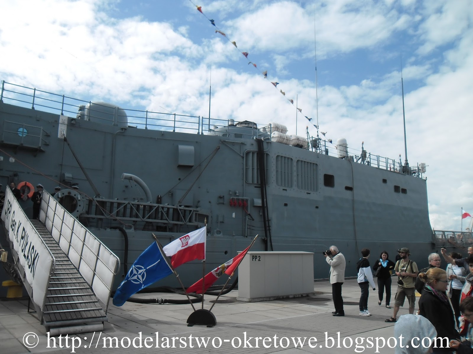 Modelarstwo okrętowe: Święto Wojska Polskiego - Wodowanie monety ORP ...