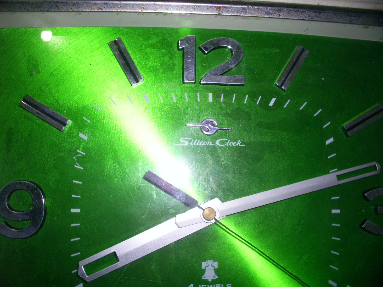 KEBON KOLOT OLD TIMER: Jam Dinding Silicon Clock Tokyo Tokei