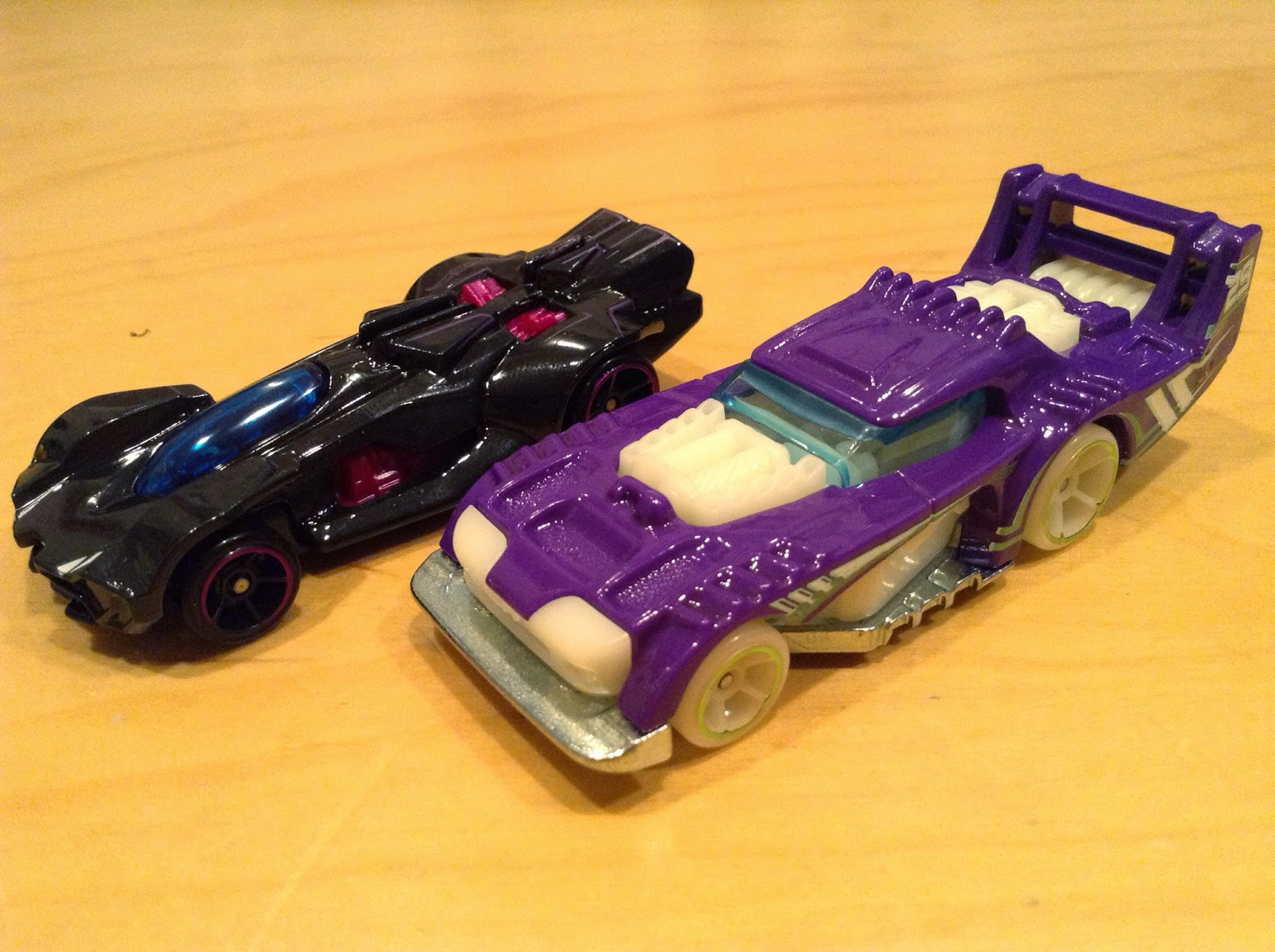 JULIAN'S HOT WHEELS BLOG: Rev Rod & Two Timer