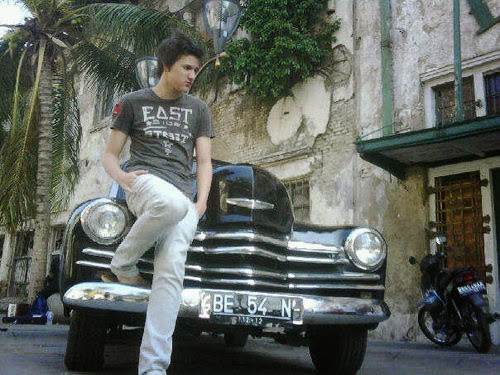 Biodata Lengkap Artis: Bio Artis Lengkap dengan Biodata Stuart Collin ...