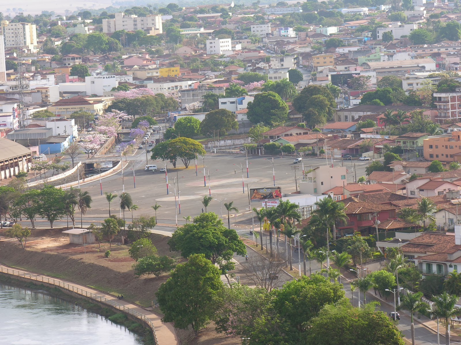 DIÁRIO DE ITUMBIARA : REGIÃO CENTRAL DE ITUMBIARA CONCENTRA ...