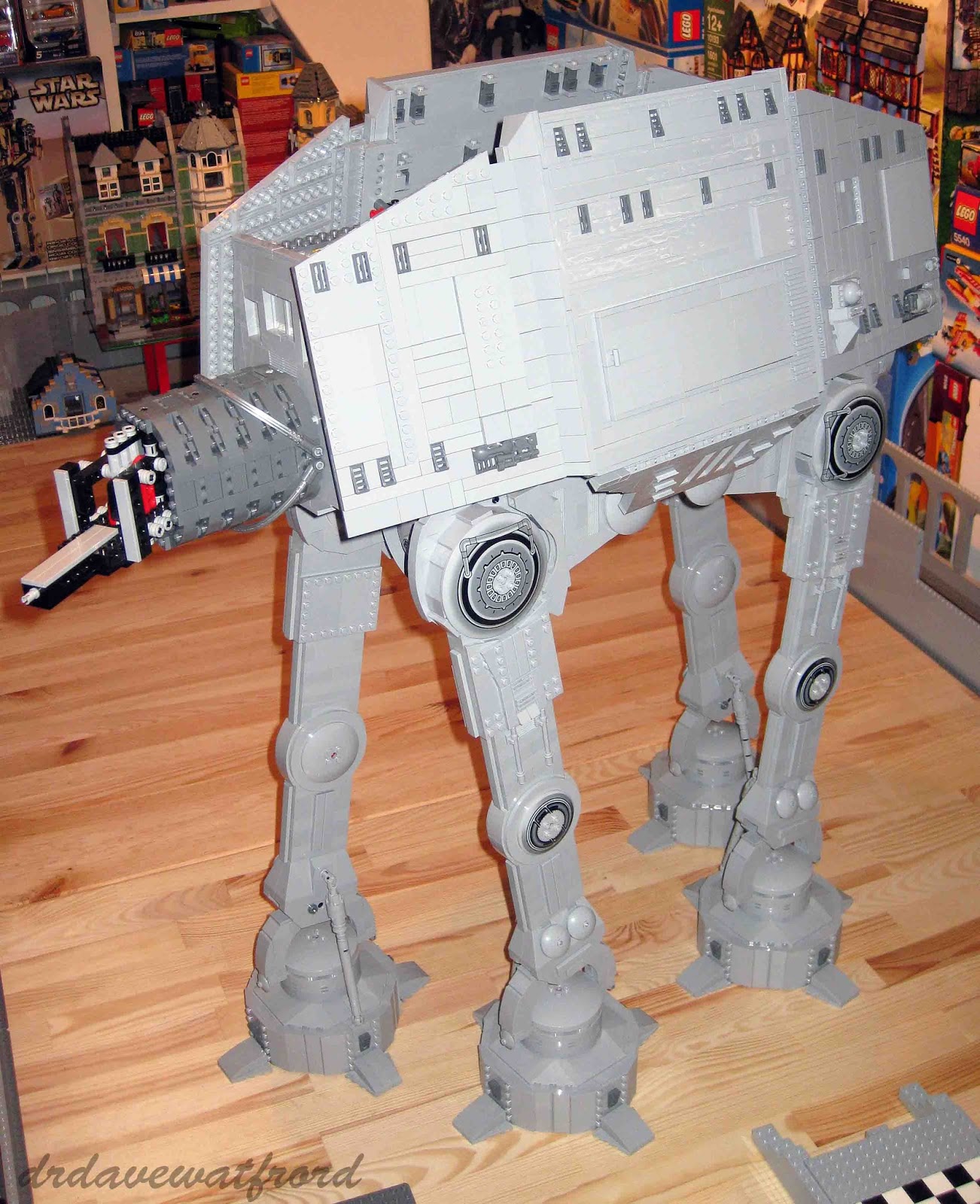 Gimme Lego: UCS AT-AT : They think it's all over...