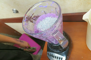 Craft Lab: Playing with Paper Pulp : library makers