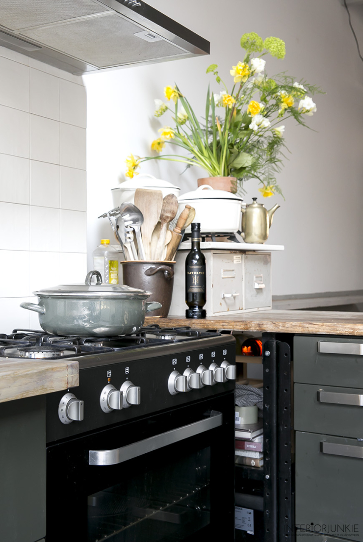 A Dutch house with a blend of vintage and industrial decoration