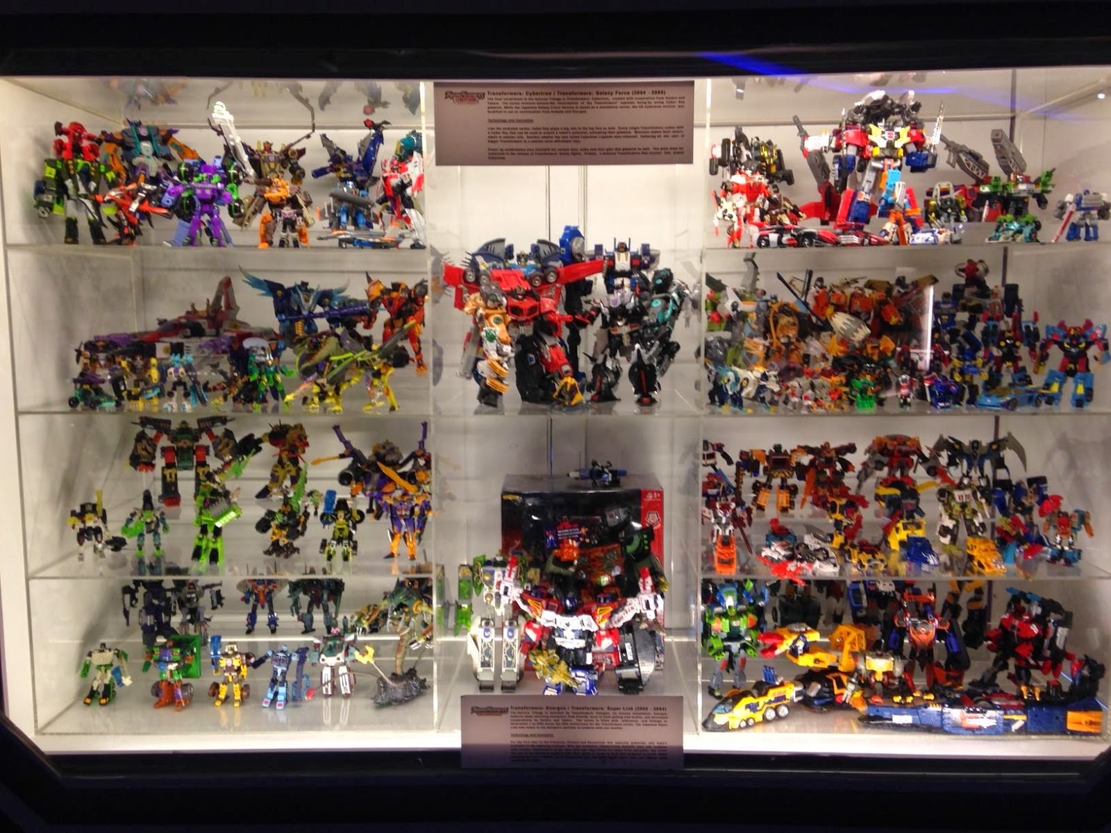 Transformers Live Action Movie Blog (TFLAMB): Transformers Expo ...