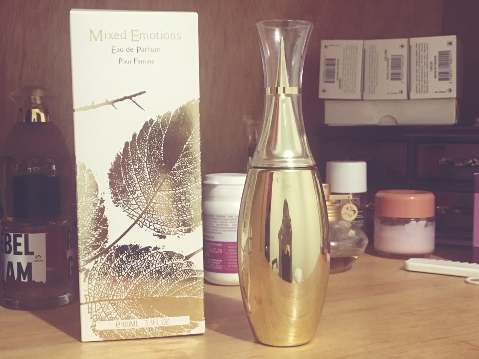 Vanity Mode On: Resenha: Mixed Emotions, o inspirado perfeito no J'adore