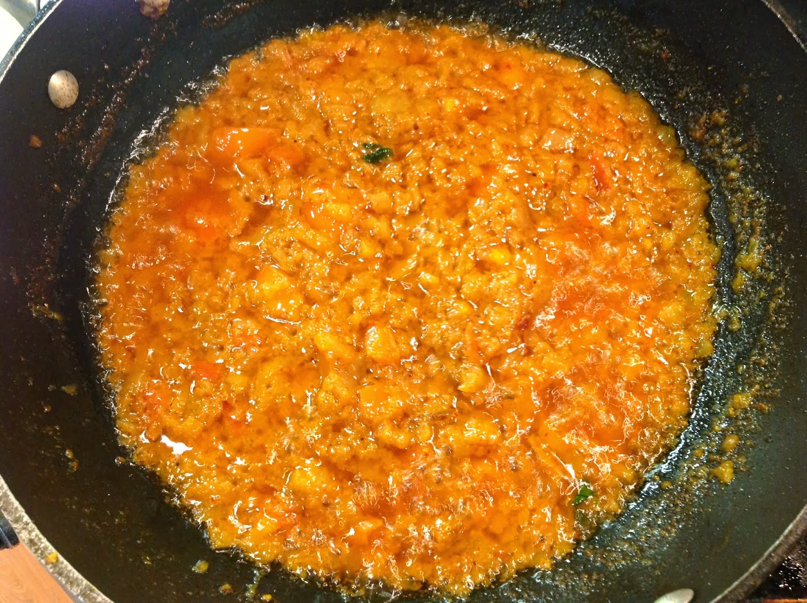 This Muslim Girl Bakes: Bhindhi (Okra Curry)